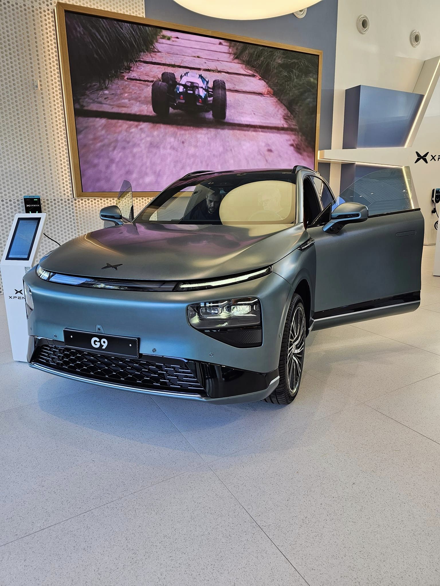 Xpeng G9 - Car Adviser